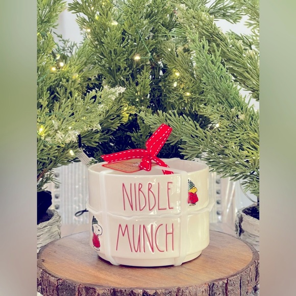 Rae Dunn | Dining | Brand New Wtags Peanuts X Rae Dunn Nibble And Munch 4 Inch Stackable Bowl ...